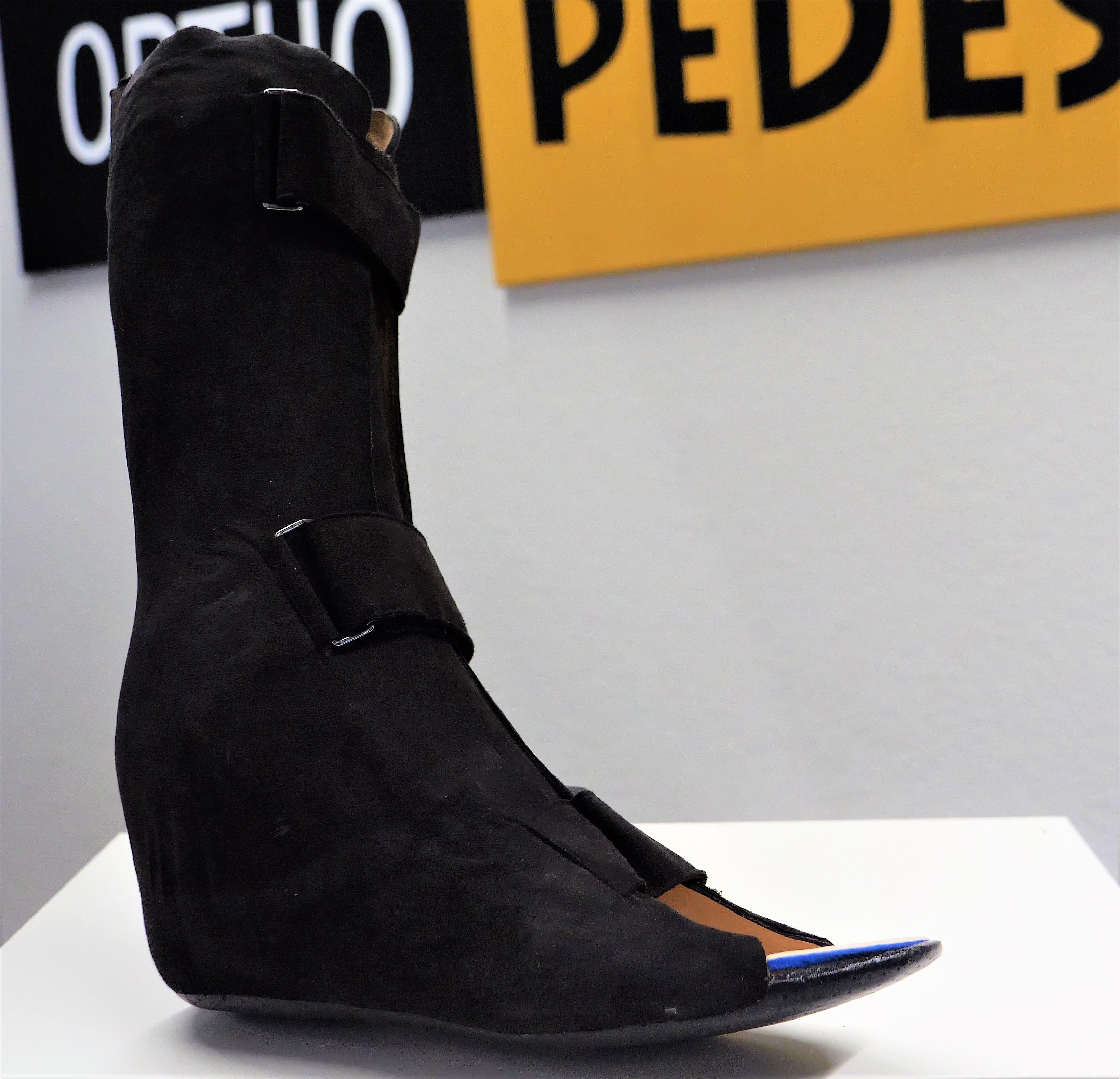Orthesen/Fussprothesen - Orthopedes GmbH - Massanfertigung Schuhe